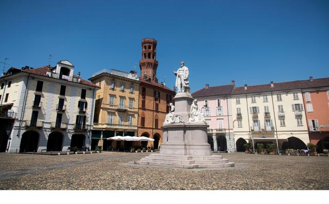 Vercelli, heart on the Via Francigena and capital of the mondine ...